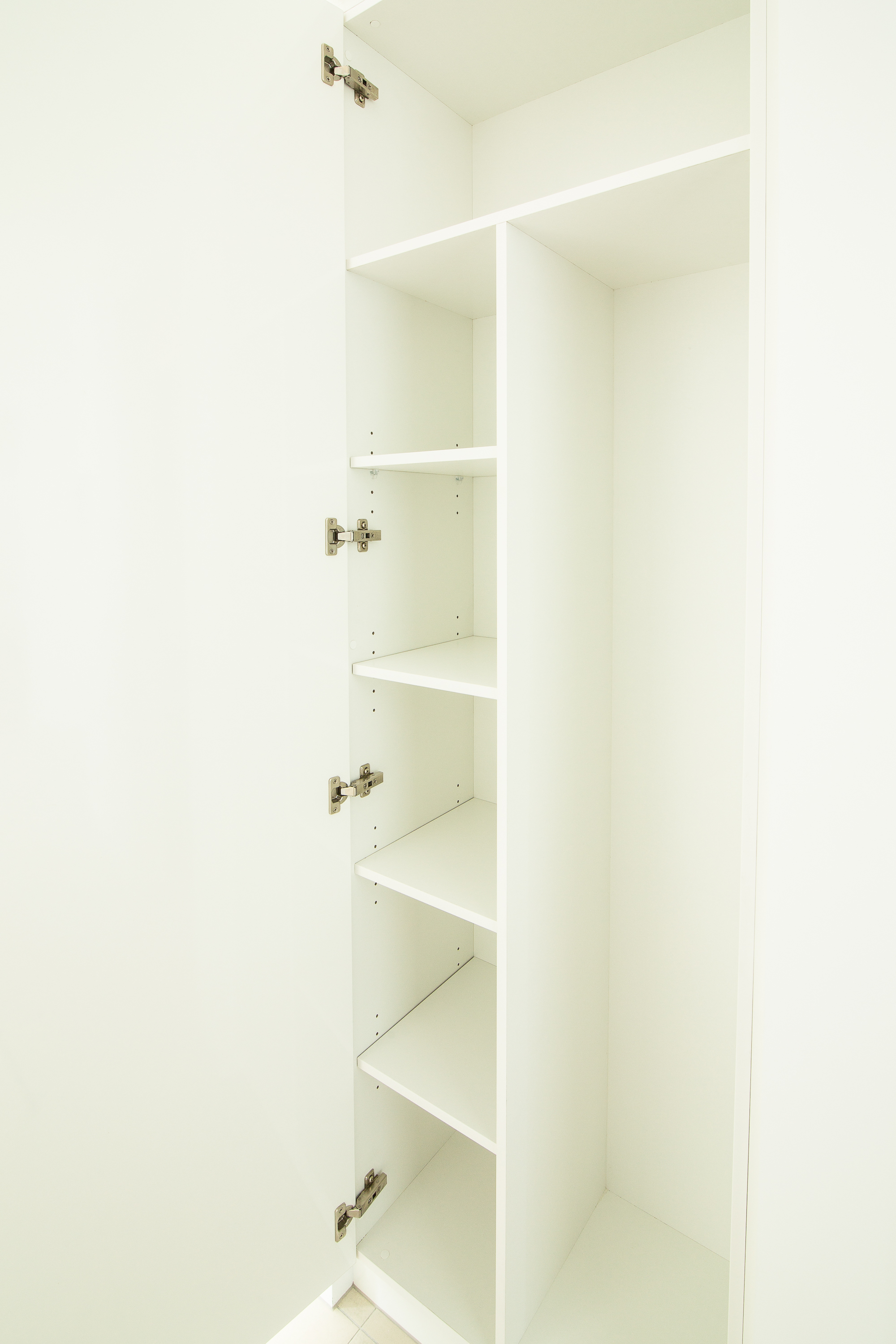 Civic Shower Screens And Wardrobes | White Wardrobes